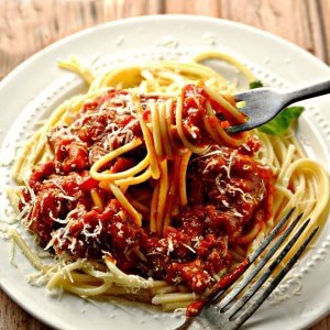 Best Ever Spaghetti Sauce • Loaves and Dishes