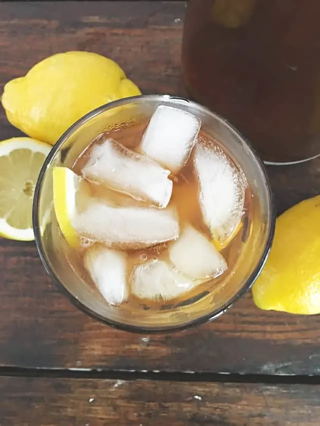 Southern Lemon Iced Tea • Loaves and Dishes