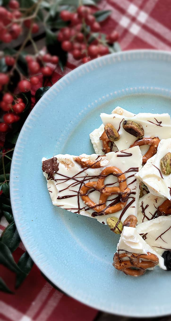 10 min. • Easy Christmas Candy Bark • Loaves and Dishes
