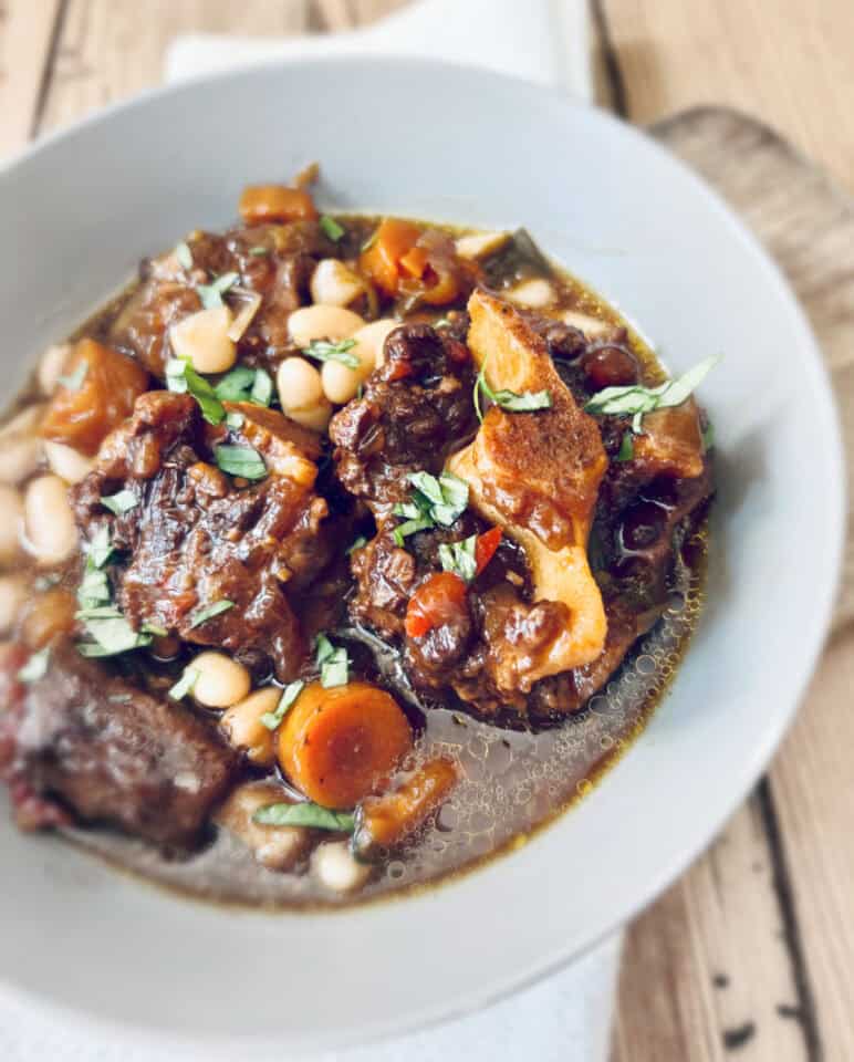Best Southern Oxtail Stew Recipe (Pressure Cooker) • Loaves and Dishes
