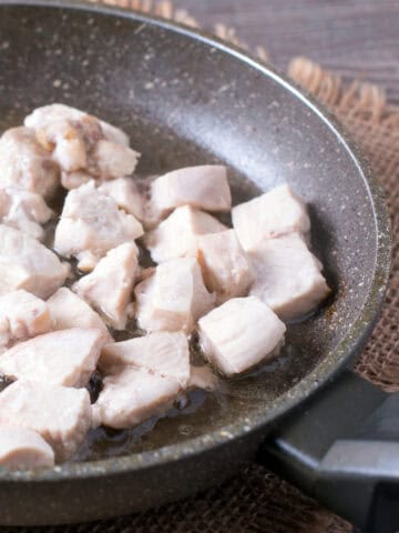 How Long to Cook Diced Chicken In a Pan Recipe (Easy) • Loaves and Dishes