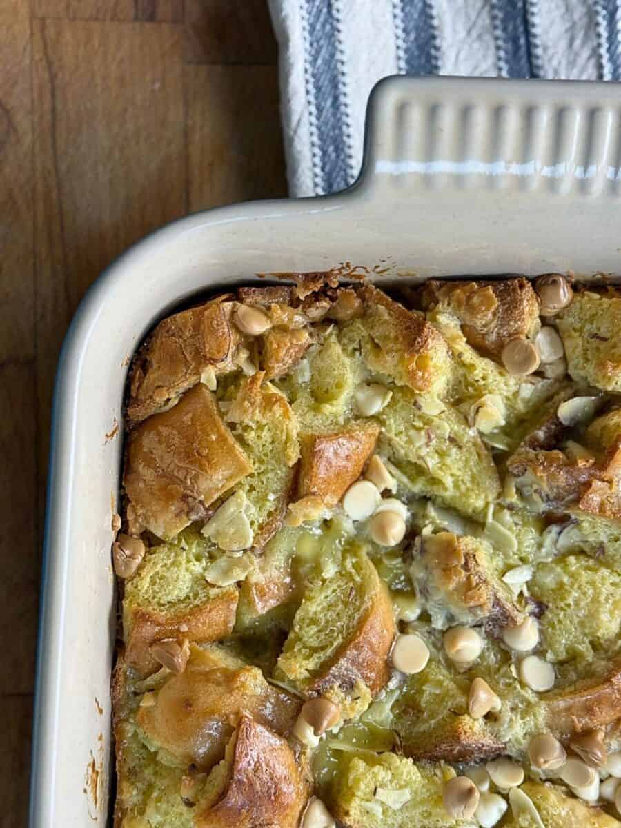 White Chocolate Almond Bread Pudding Recipe • Loaves and Dishes