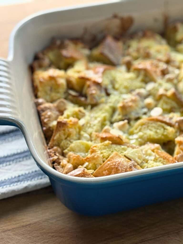 White Chocolate Almond Bread Pudding Recipe • Loaves and Dishes